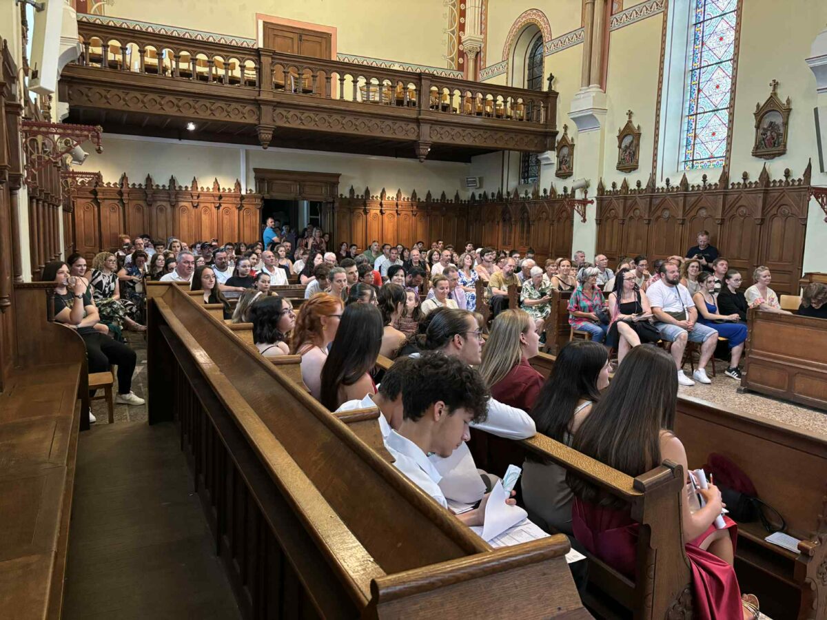 Ello - École secondaire à Differt